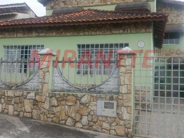 Sobrado de 235m² com 4 quartos