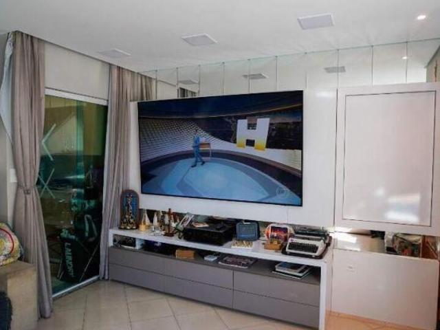 Sobrado de 2 andares com 3 suítes, 5 vagas e 200 m² na Vila Pires – Santo André