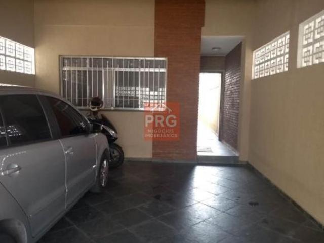 Sobrado de 2 quartos no Jardim Ouro Preto, Taboão da Serra SP: 167m², 2 vagas de garagem. Venha conh