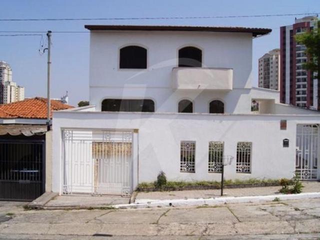 Sobrado de 350 mts², 03 dormitórios, com piscina, à Venda no Mandaqui