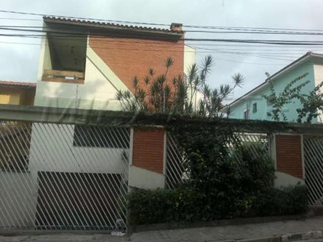 Sobrado de 350m² com 3 quartos