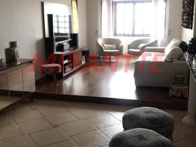 Sobrado de 350m² com 3 quartos