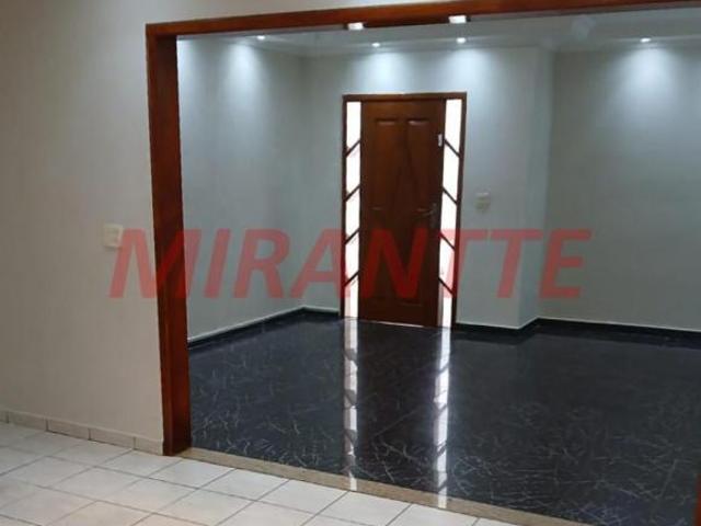 Sobrado de 351m² com 3 quartos
