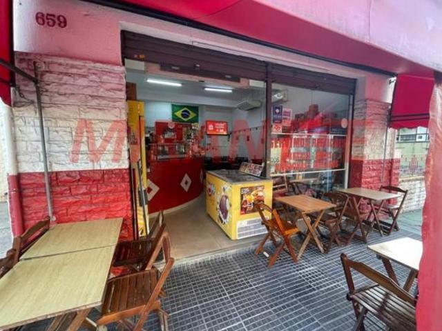 Sobrado de 351m² com 3 quartos