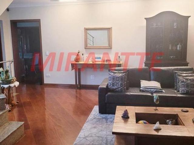 Sobrado de 359m² com 3 quartos
