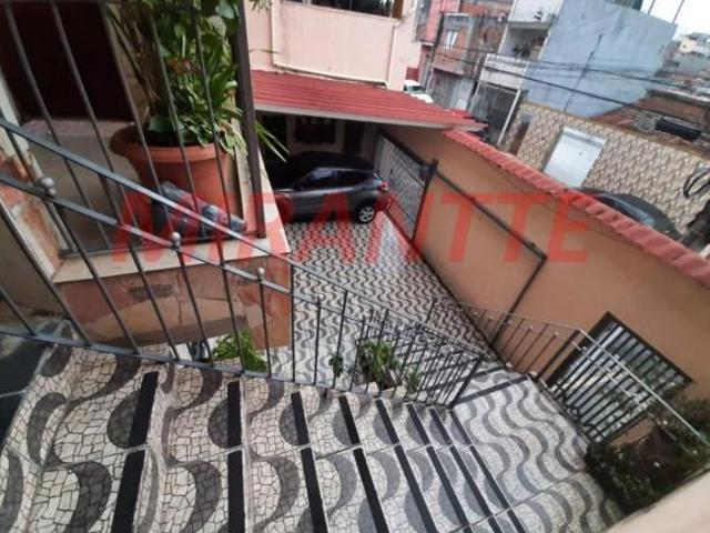 Sobrado de 373m² com 3 quartos