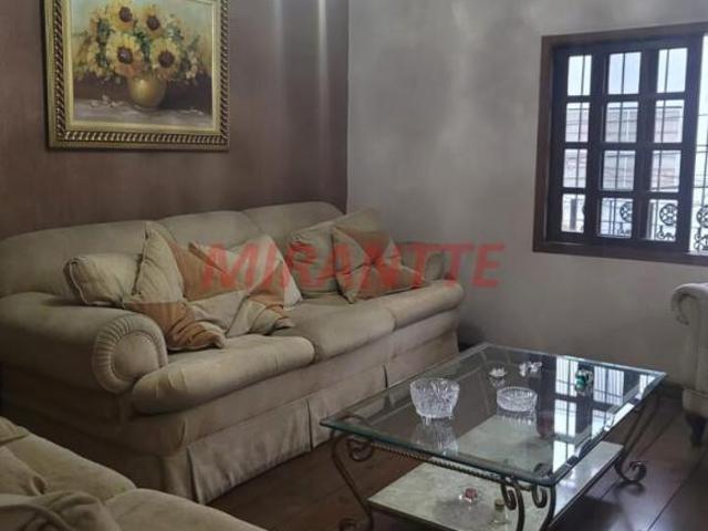 Sobrado de 371m² com 6 quartos