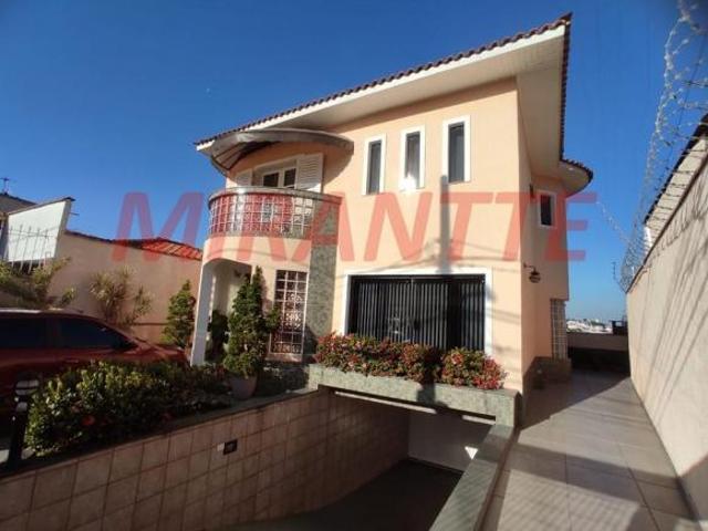 Sobrado de 377m² com 3 quartos