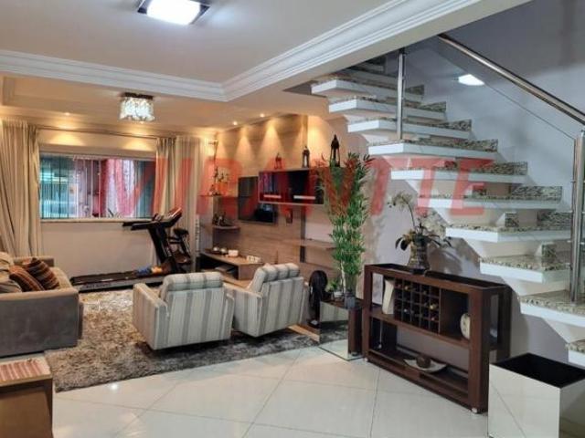 Sobrado de 375m² com 3 quartos