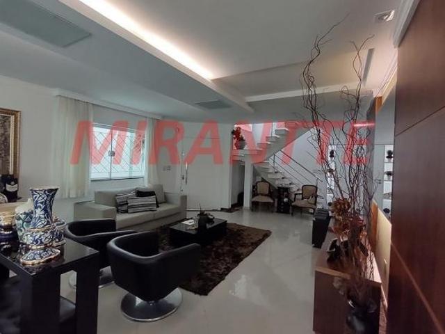 Sobrado de 375m² com 5 quartos