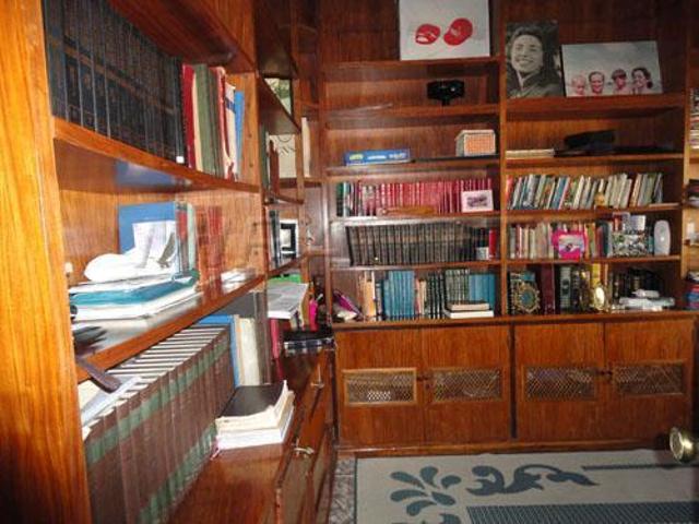 Sobrado de 380m² com 4 quartos