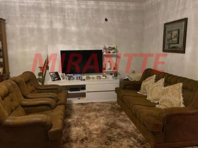 Sobrado de 303m² com 3 quartos