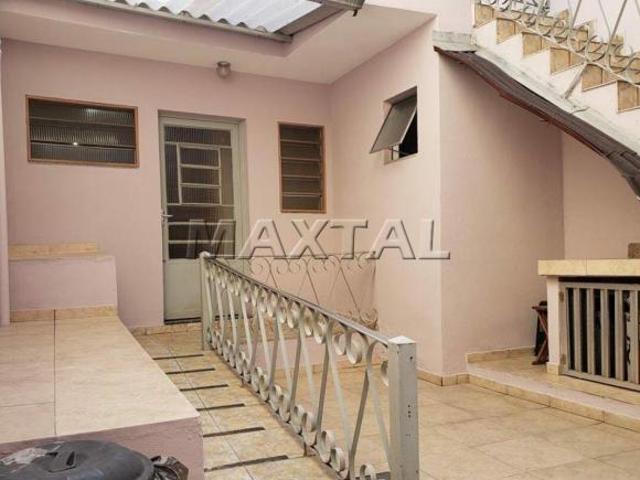 Sobrado de 300m², 3 quartos, 1 banheiro, sala, cozinha, lavabo, 2 vagas e edícula