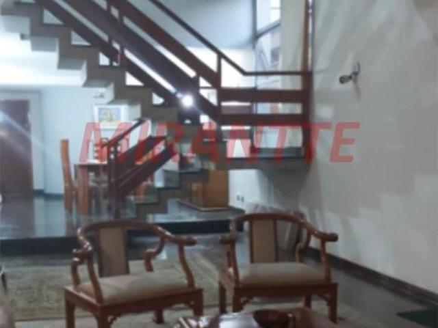 Sobrado de 300m² com 3 quartos