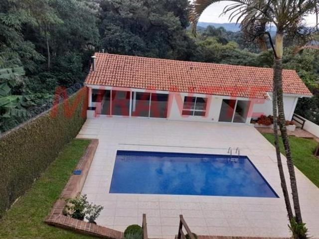 Sobrado de 300m² com 3 quartos