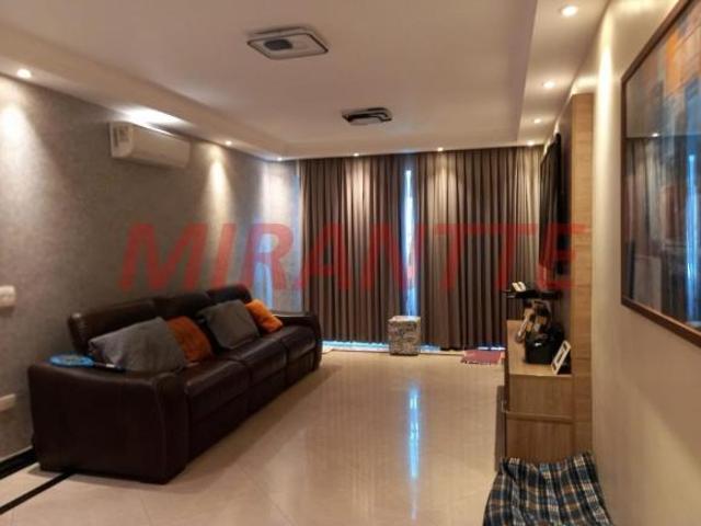 Sobrado de 300m² com 3 quartos