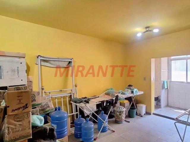 Sobrado de 300m² com 4 quartos