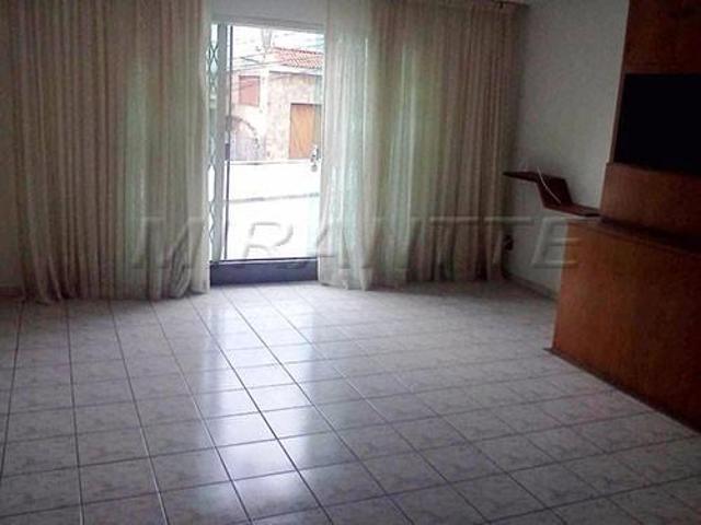 Sobrado de 300m² com 4 quartos