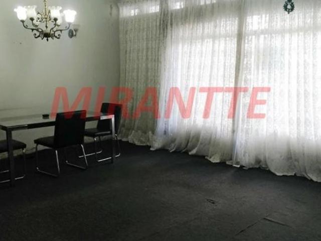 Sobrado de 300m² com 6 quartos