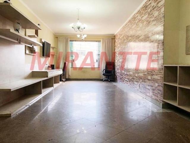 Sobrado de 302m² com 3 quartos