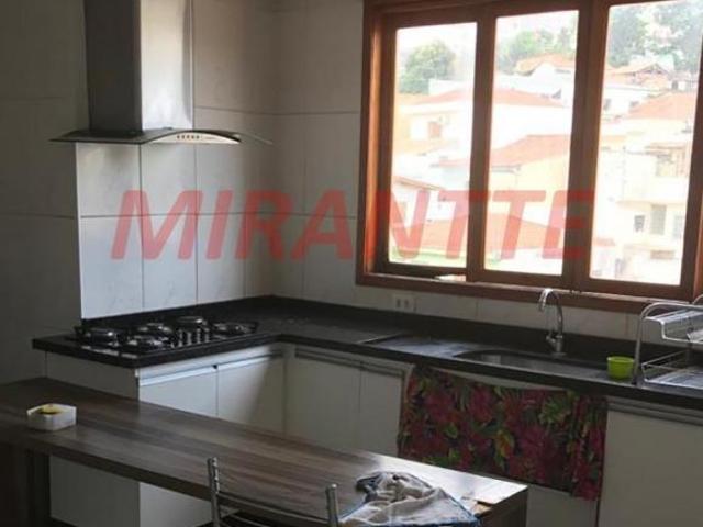 Sobrado de 302m² com 4 quartos