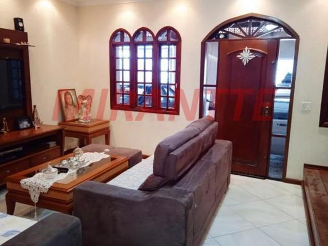 Sobrado de 308m² com 3 quartos