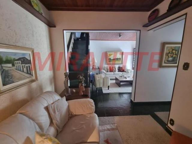 Sobrado de 309m² com 6 quartos