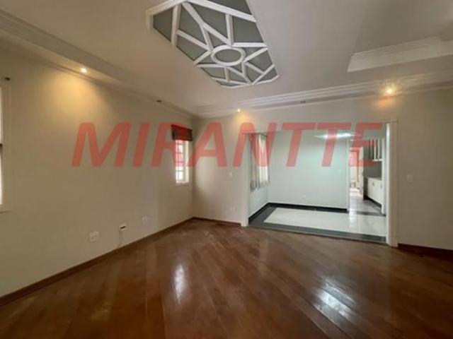 Sobrado de 310m² com 4 quartos