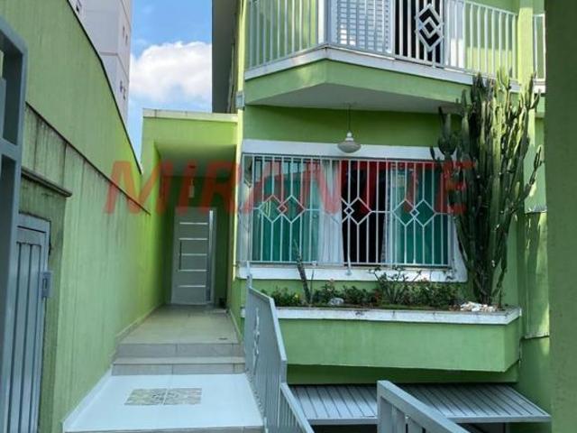 Sobrado de 323m² com 3 quartos