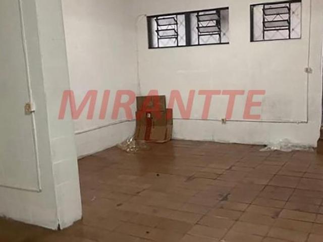 Sobrado de 320m² com 15 quartos