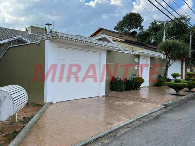 Sobrado de 320m² com 3 quartos