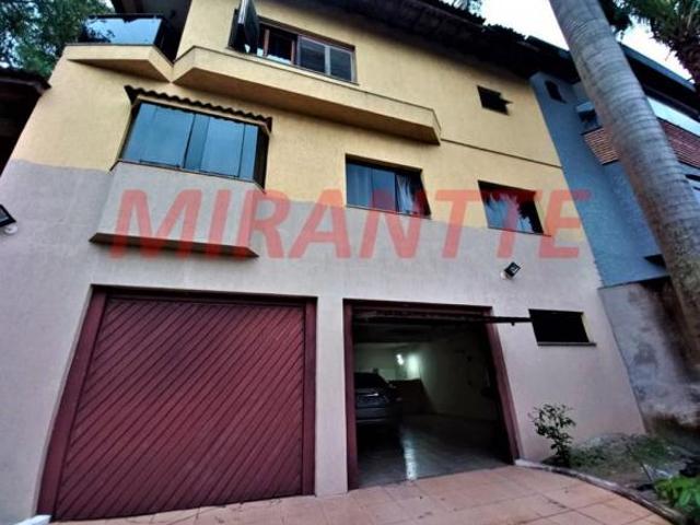 Sobrado de 325m² com 4 quartos
