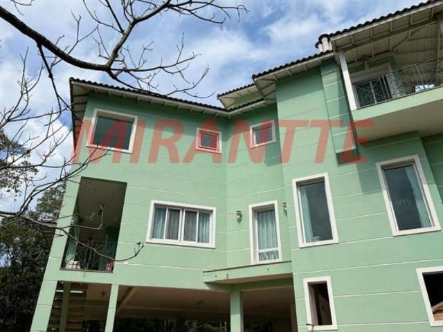 Sobrado de 325m² com 4 quartos