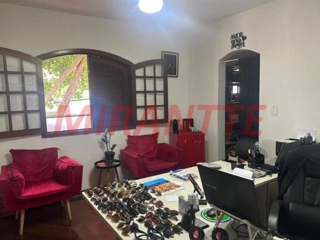 Sobrado de 337m² com 3 quartos