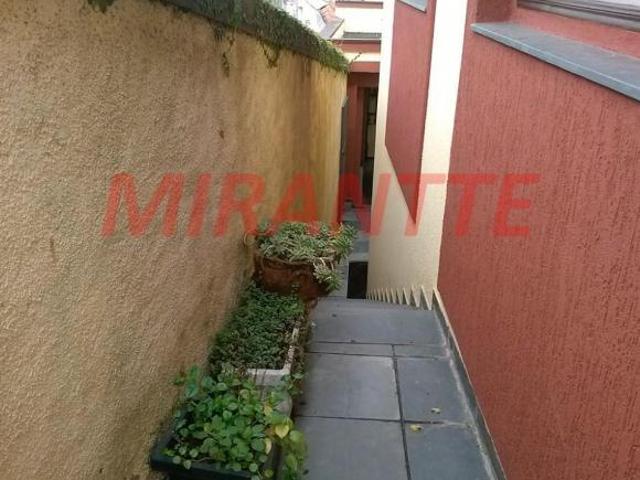Sobrado de 338m² com 3 quartos