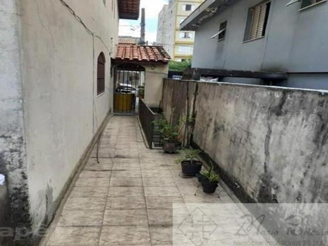 Sobrado de 3 com 1 suíte no Butantã