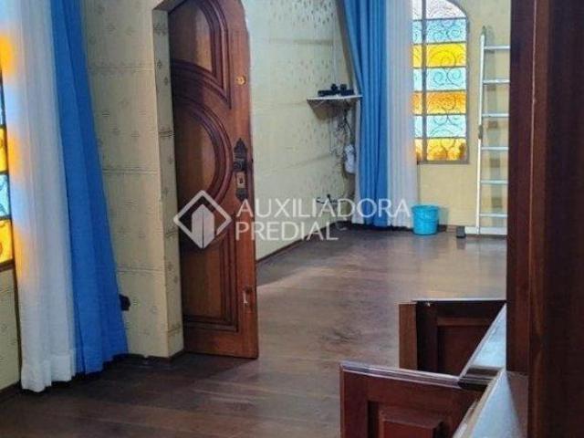 Sobrado de 3 dormitórios com 1 suíte a venda no bairro Nova Petrópolis em São Bernardo do Campo