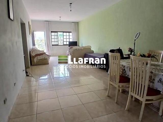 Sobrado de 3 dormitórios São Lourenço