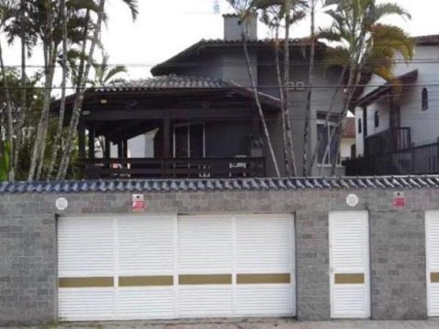 Sobrado de 3 Dorms c/ 1 Suíte, 360 m² de área útil, 4 Vagas. Bairro: Balneário Flórida