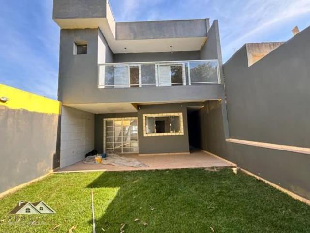 Sobrado de 3 suítes e 3 vagas no Jardim dos Abreus !