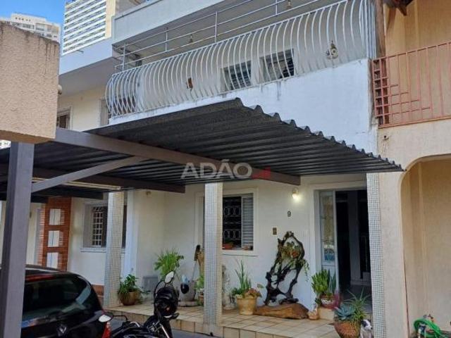 SOBRADO DE 3 QTOS, 1 SUITE, 134 m2, NA RUA 22, COND. ITAPEMIRIM, SETOR OESTE. SETOR OESTE Casa em Co