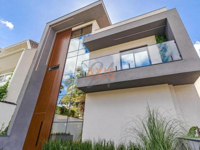 Sobrado de 3 Quartos à Venda no Residencial Boulevard Barigui | Santo Inácio Curitiba