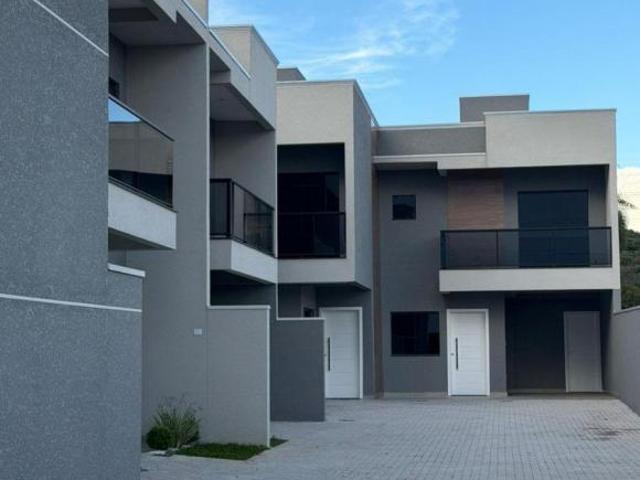 SOBRADO DE 3 QUARTOS EM CONDOMINIO EM ARAUCARIA