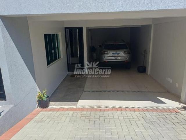 Sobrado de 3 quartos em condomínio fechado de 278m