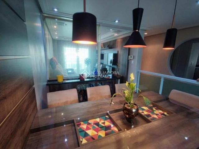 Sobrado de 448m² dividido em 3 casas no terreno de 400m², Vila Pires Santo André