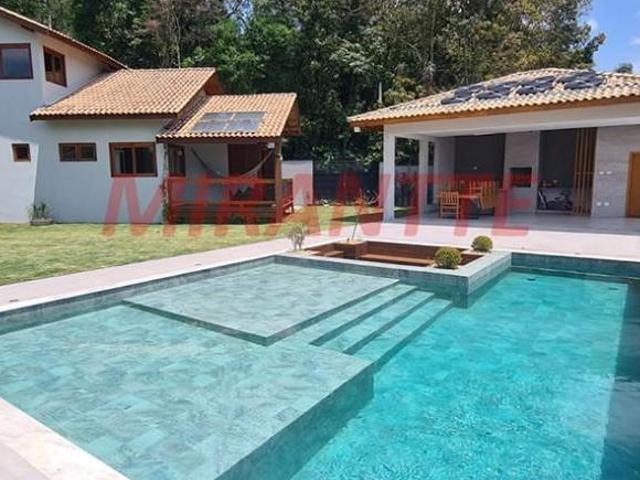 Sobrado de 450m² com 3 quartos