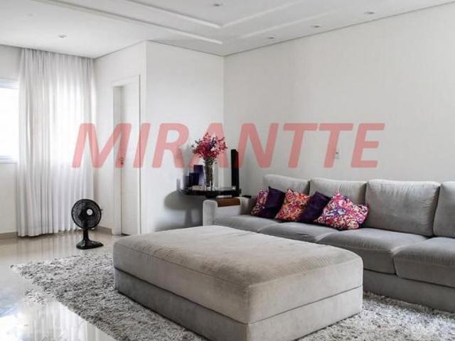 Sobrado de 450m² com 3 quartos
