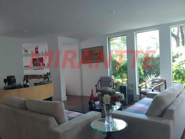 Sobrado de 459m² com 3 quartos