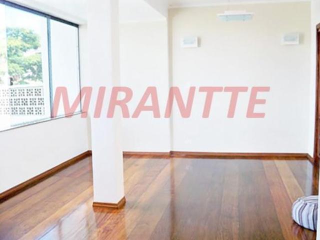 Sobrado de 477m² com 3 quartos