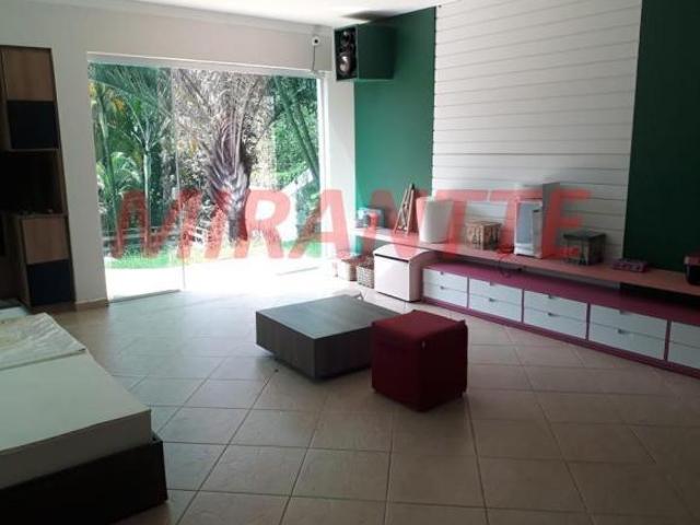 Sobrado de 480m² com 3 quartos